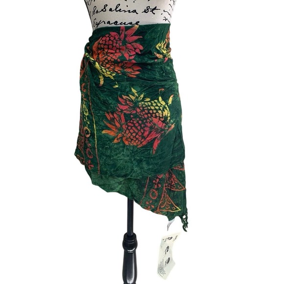 Pineapple Moon | Accessories | Nwt Pineapple Moon Sarong Wrap Batik ...